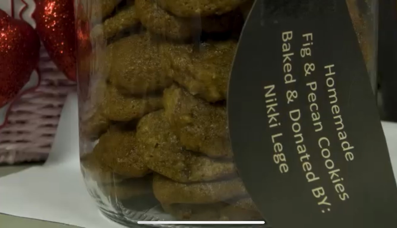 LOT 09 - Nikki’s Famous Fig Cookies